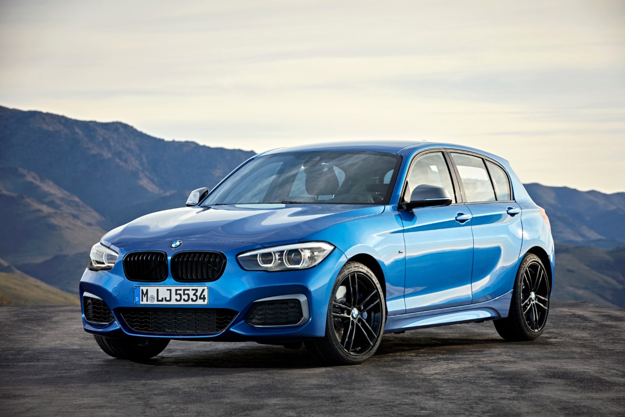 Photo 2 - BMW Serie 1 F21 trois quarts avant - Nouvelle BMW Série 1 2019 vs ancienne : tout ce ...