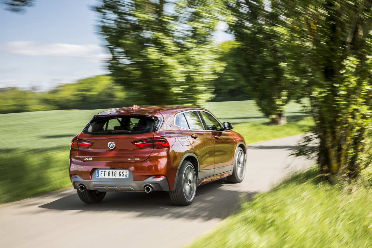 Photo 15 - BMW X2 2018 M Sport orange action arrière gauche - Essai BMW ...