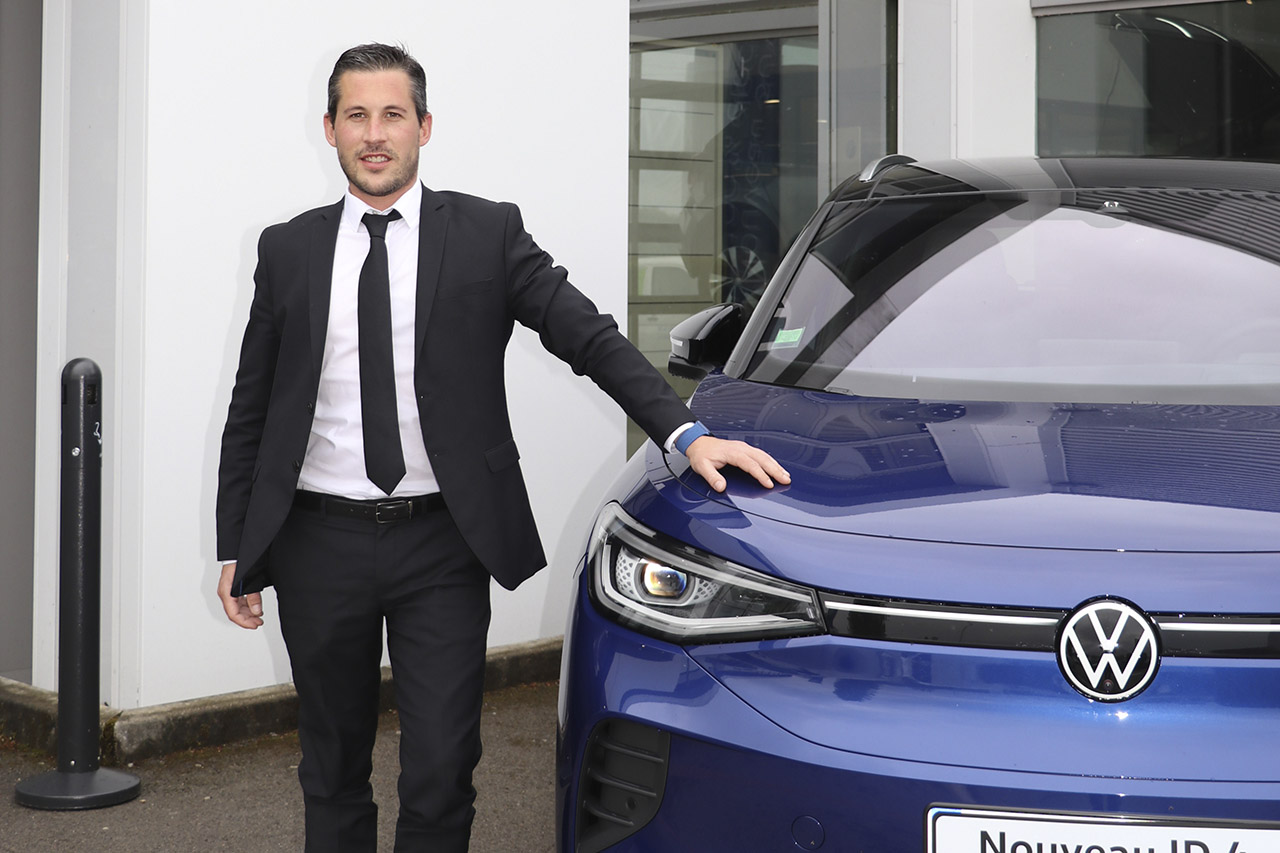 Photo 2 - Benjamin Bullet, chef des ventes à la concession Espace 3000 ...