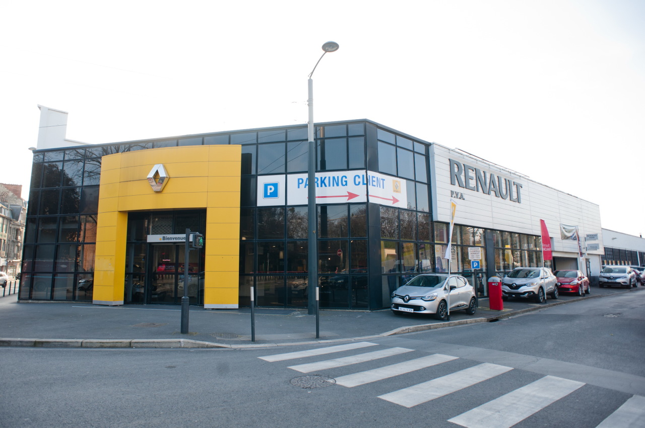 Photo 1 - Reims Renault concession Emil Frey - Emil Frey muscle la ...