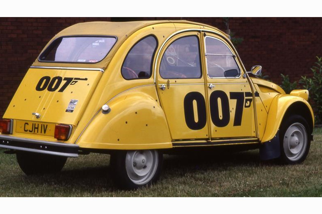 Diaporama et photos - Citroën 2CV 007 (1981). La Deuche de James Bond a ...