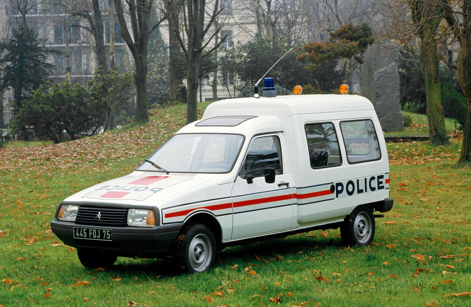 Photo 46 - citroen c15 police - Les voitures de police et de gendarmerie