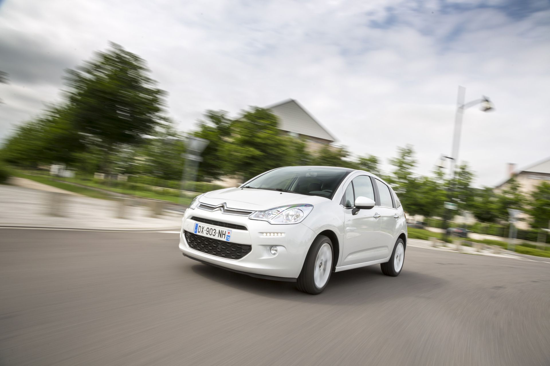 DS DS 5 : annonces, essais, actualités - L'Argus