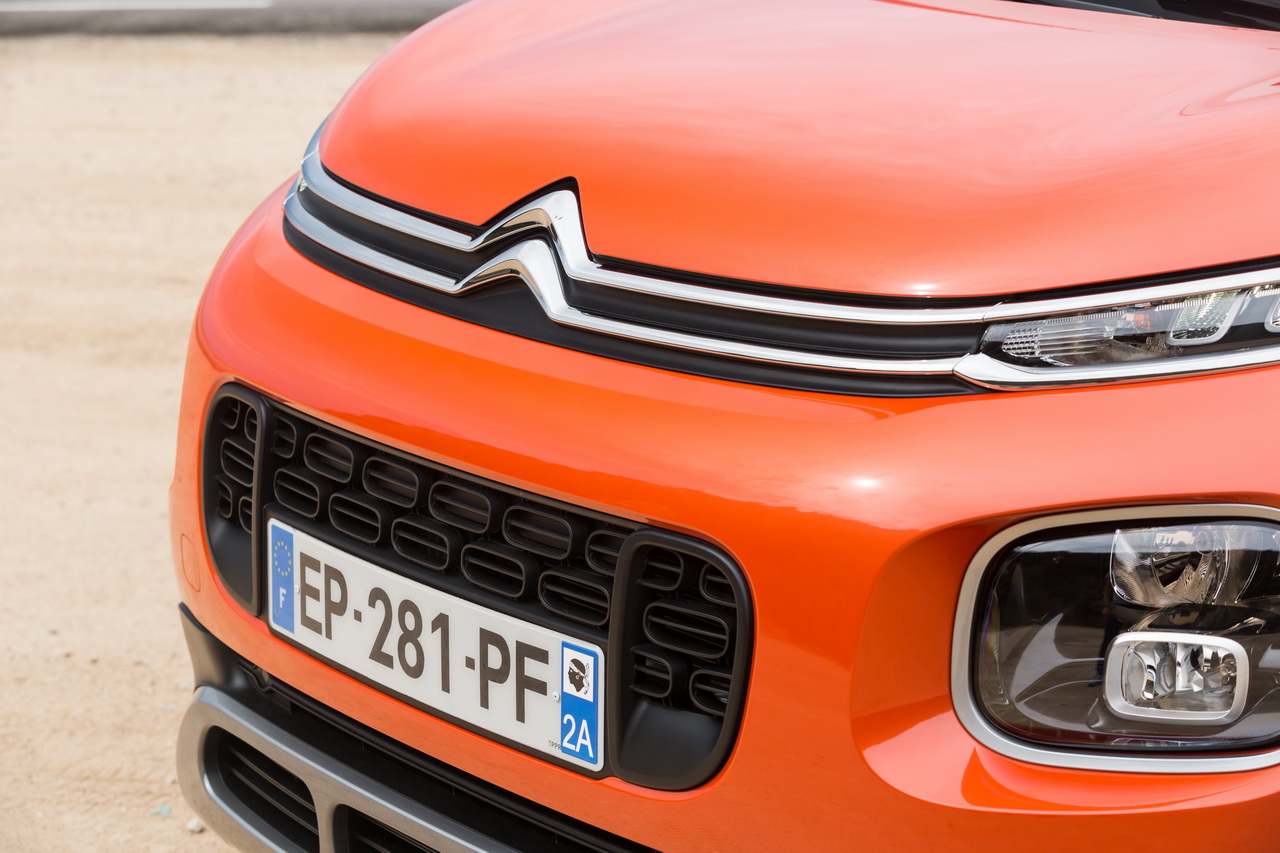 Essai comparatif : le Citroën C3 Aircross défie le Peugeot 2008