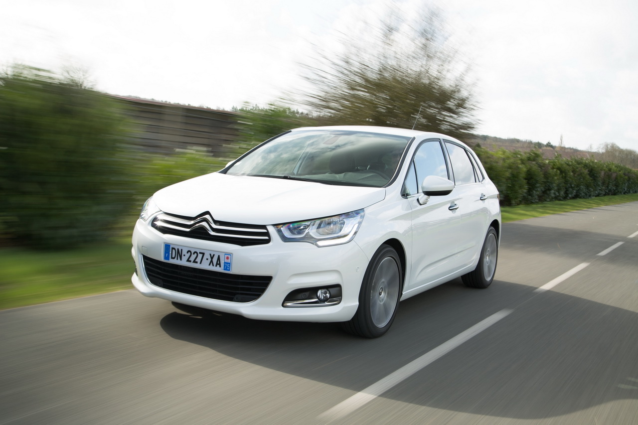 Diaporama et photos - Citroën, DS et Peugeot. 220 000 modèles 1.2 ...