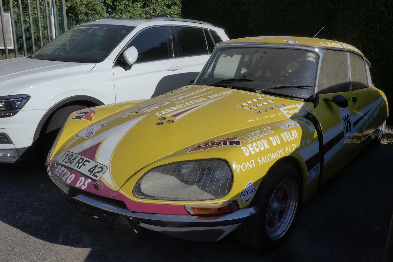Photo 4 - Une Citroën DS 23 de rallye à vendre aux enchères
