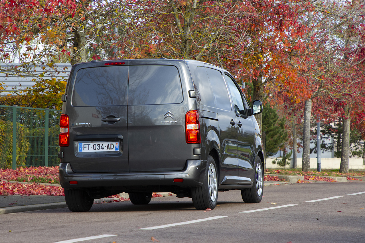 Photo 2 - citroen jumpy 2020 - Essai Citroën ë-Jumpy XS City Van : l ...