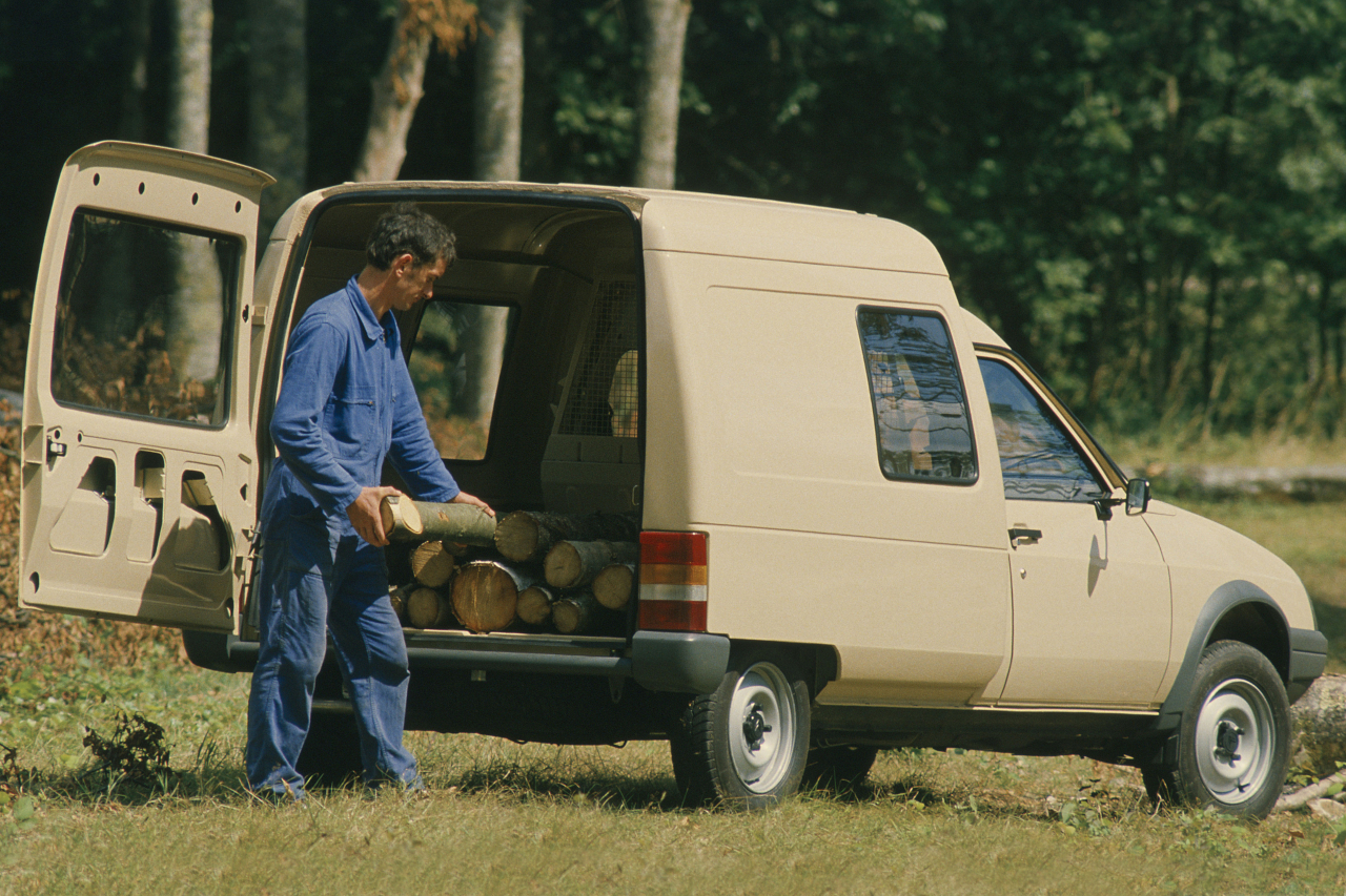Citroën C15. Aussi efficace que les pneus hiver sur la neige ? - Photo ...