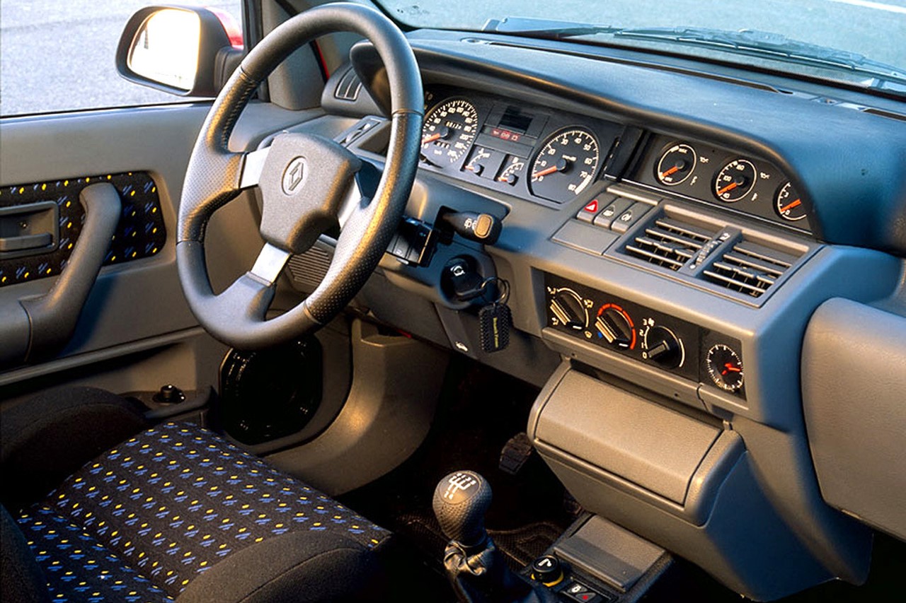 Renault Clio 16S (1991). « L'autre » Clio sportive passe en collection