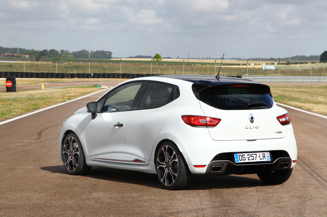1976 - 2016 : 40 ans de petites sportives Renault - Renault Clio IV RS ...