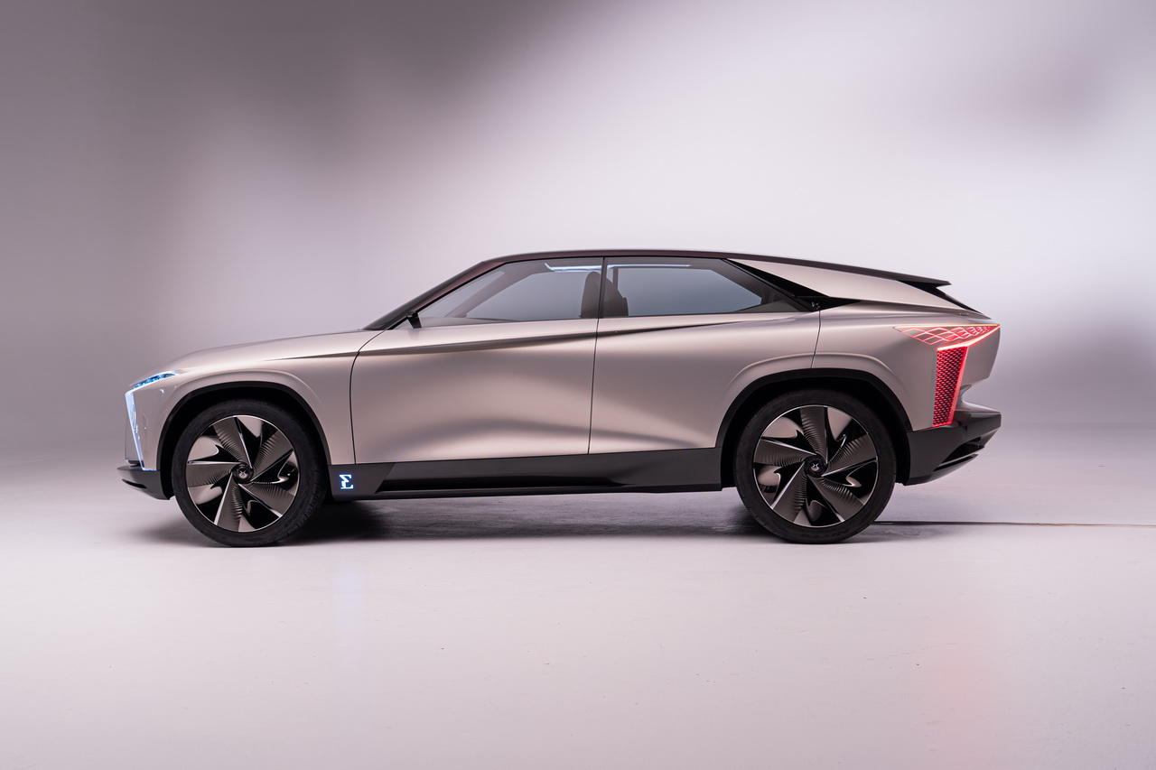 DS8 Crossback. Un grand SUV dans les cartons