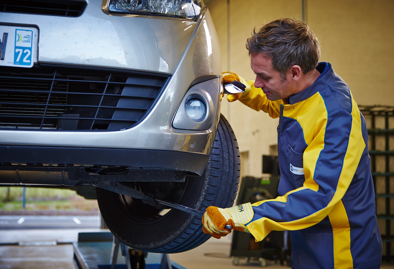 Photo 3 - contrôle technique automobile auto sécurité - Contrôle ...