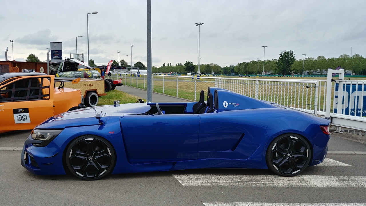 Photo 3 - Modus Operandi profil - Crazy Ride Game 2019 : 18 Renault ...