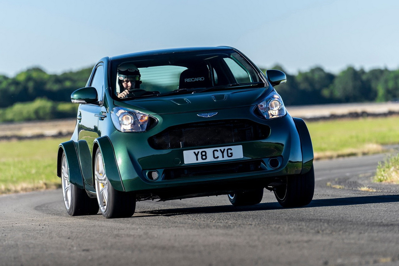 Toyota GR iQ. La mini GR Yaris au cœur de moto