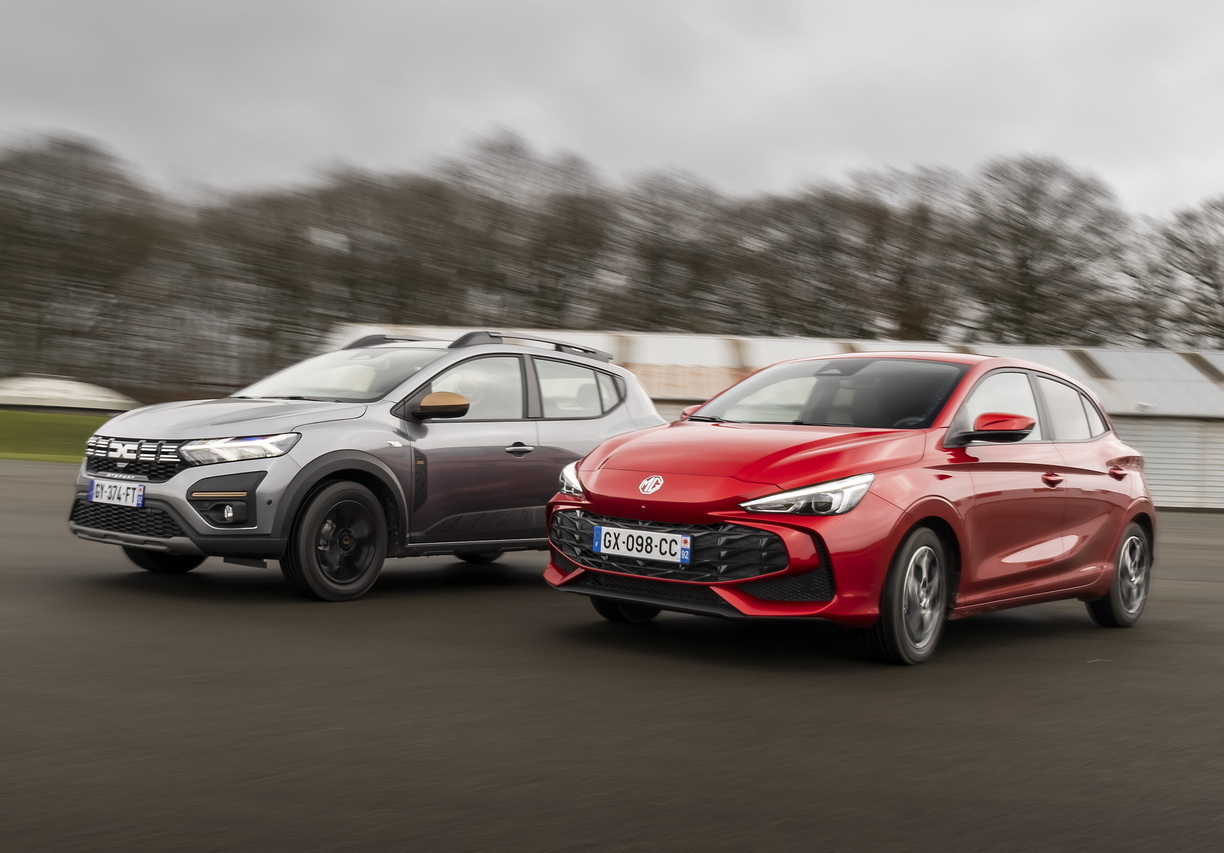 Photo 1 - Toyota lance les premières offres de LLD de la nouvelle Prius ...