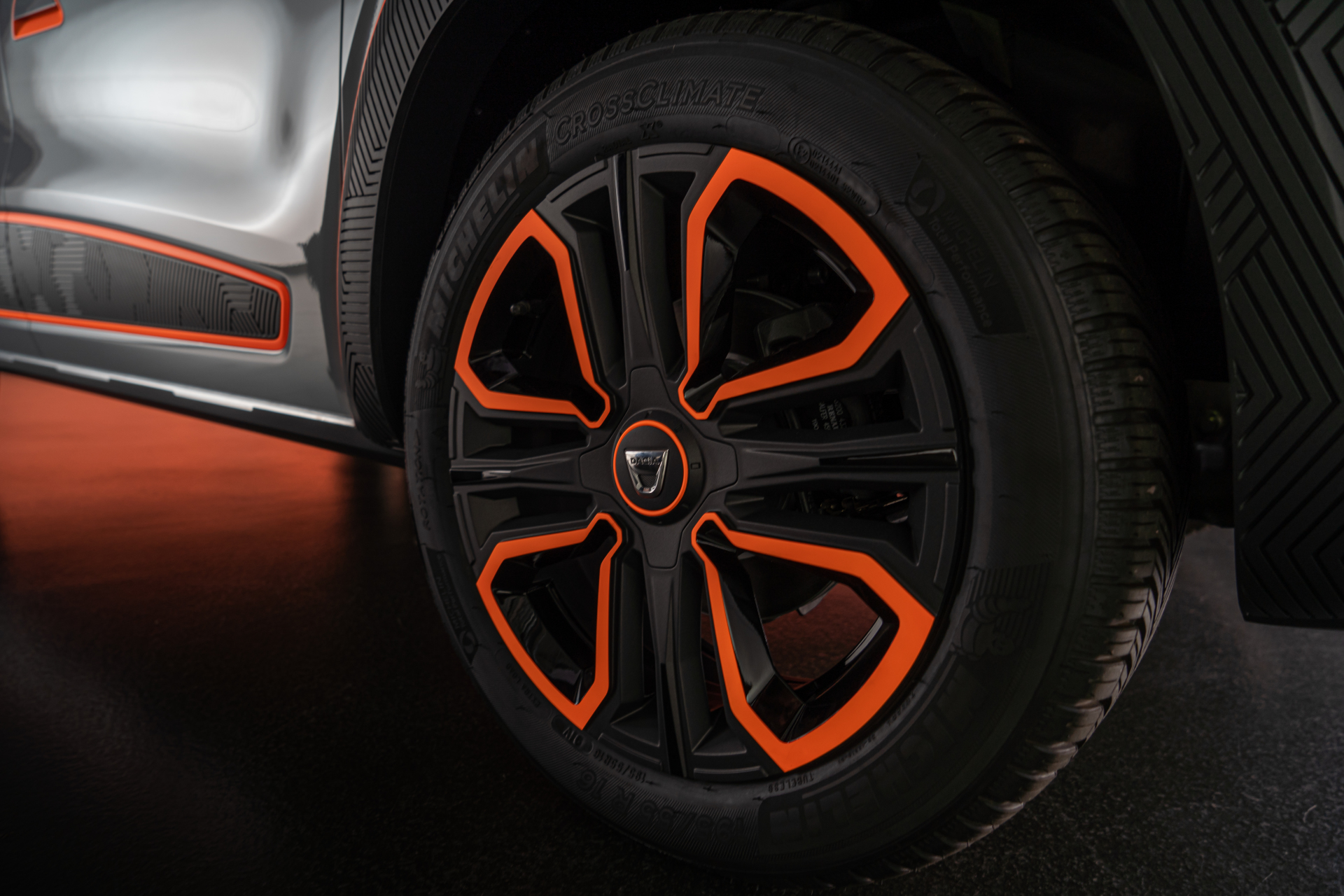 Photo 4 - dacia spring jante - Dacia Spring : (presque) à bord de la ...