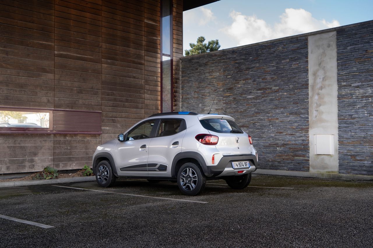 Diaporama et photos - Essai Dacia Spring : faut-il craquer pour elle ...