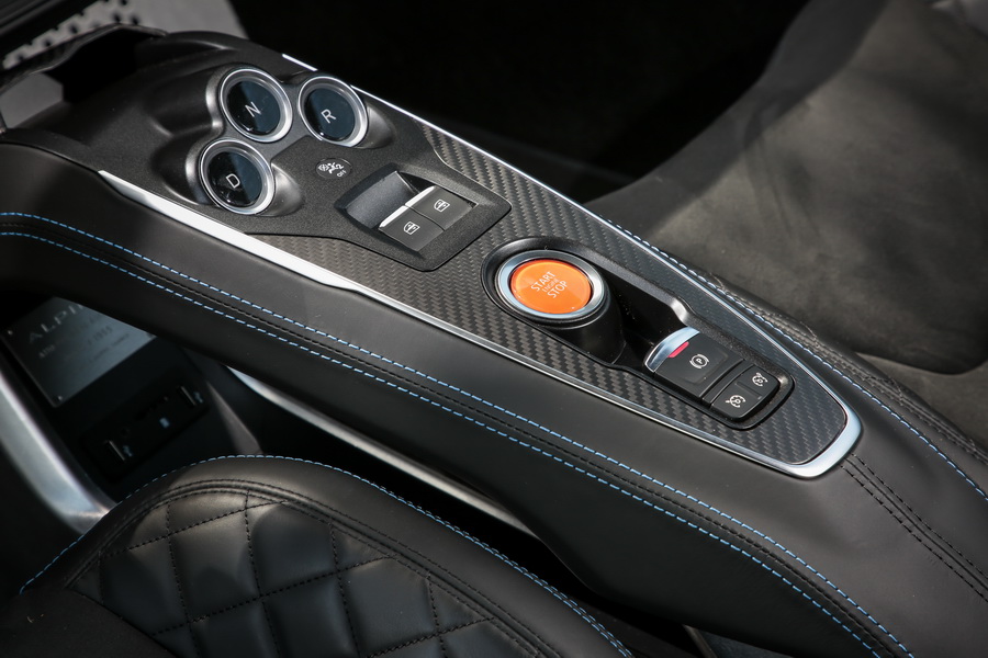 Photo 31 - console centrale Alpine A110 (2017) bleue - Alpine A110 ...