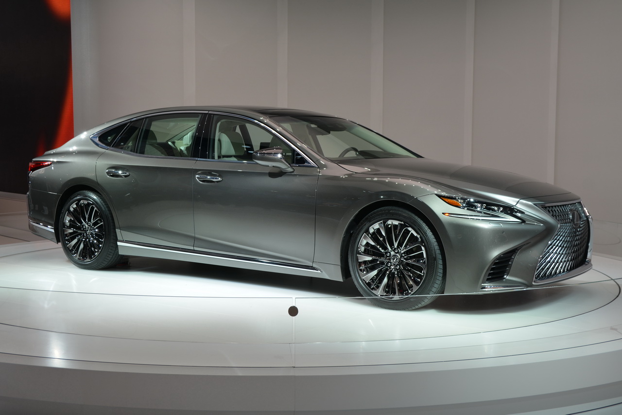 Photo 18 - Lexus LS 500 (2017) NAIAS vue avant couleur grise - Lexus LS ...