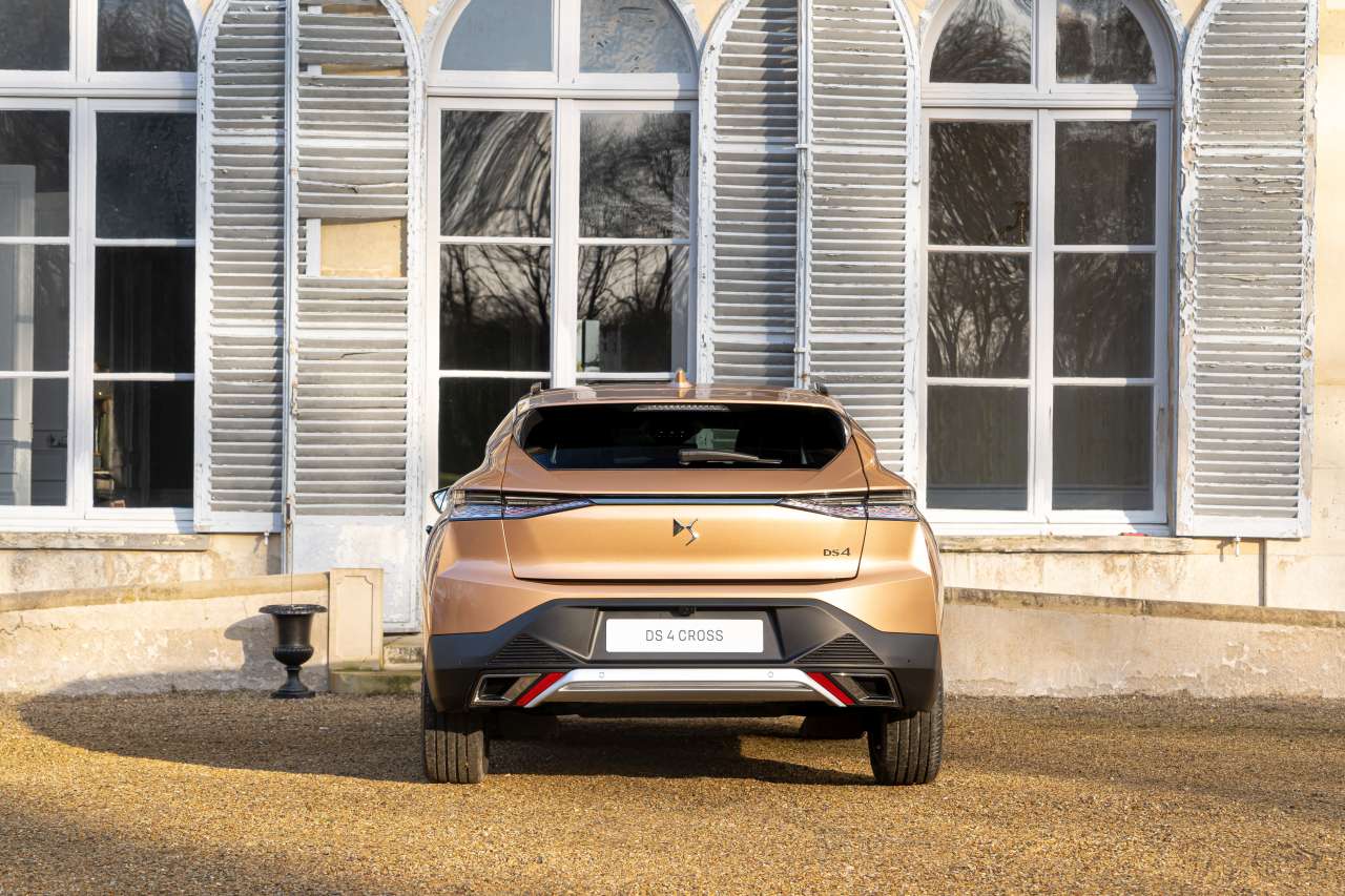 Photo 8 - ds4 cross 2021 garde au sol - DS4 Cross (2021). Première ...