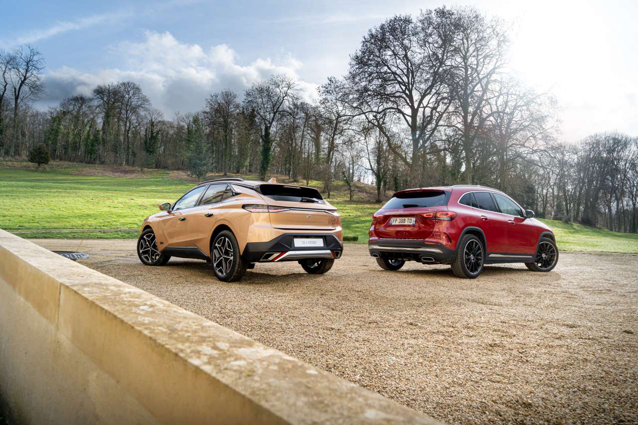 Photo 68 - ds4 Cross 2021 vs Mercedes gla - DS4 Cross (2021). Première ...