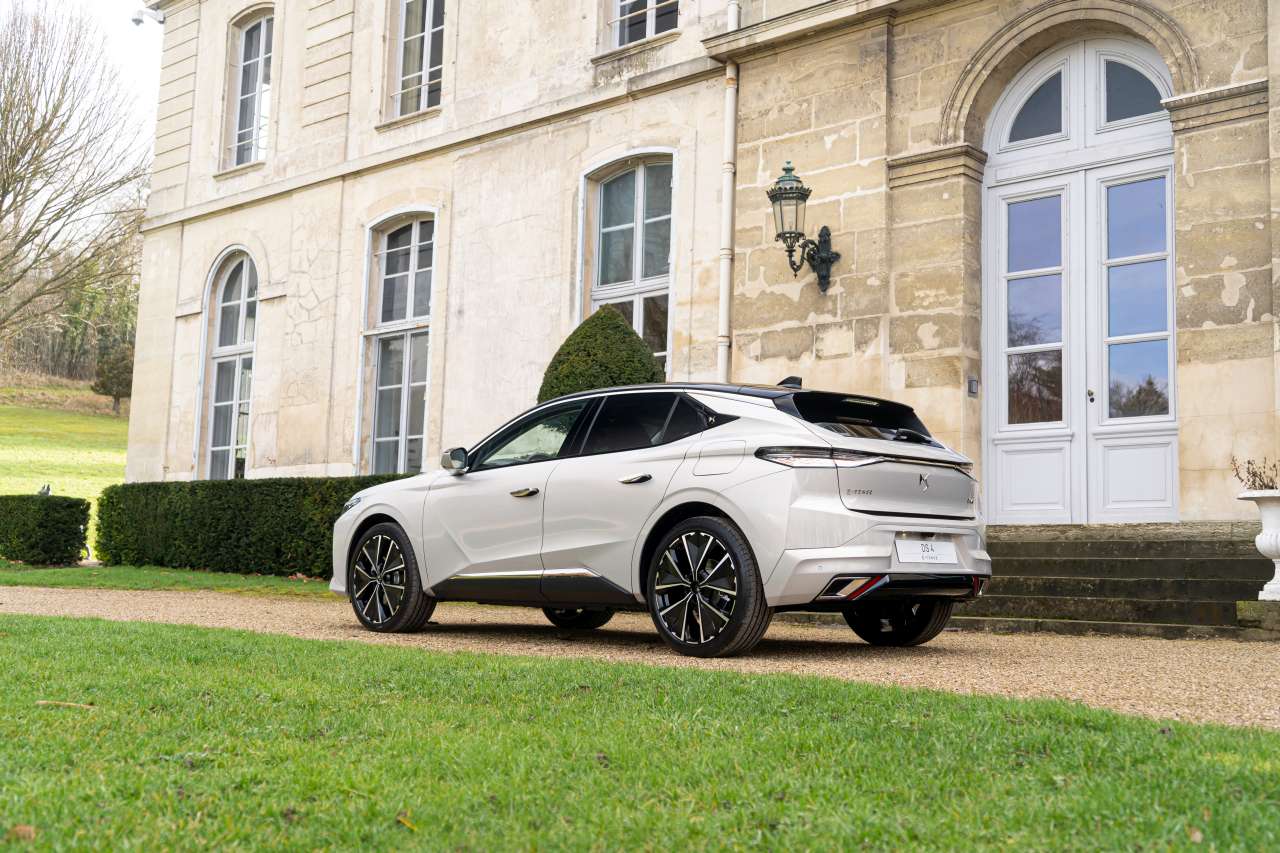Nouvelle DS4 (2021). Gamme, prix, moteurs et équipements