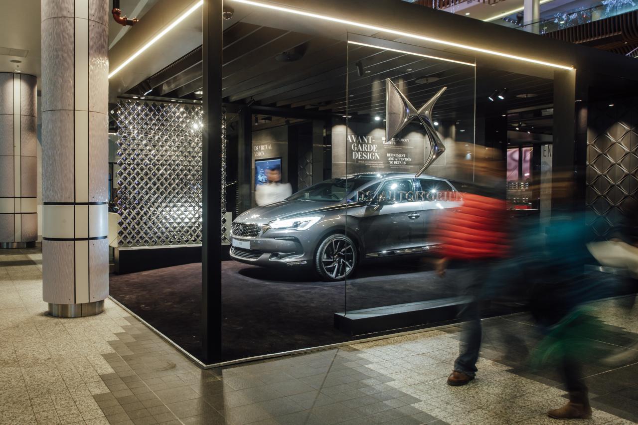 Diaporama et photos - DS lance son nouveau concept de boutiques Urban Store | L'Argus