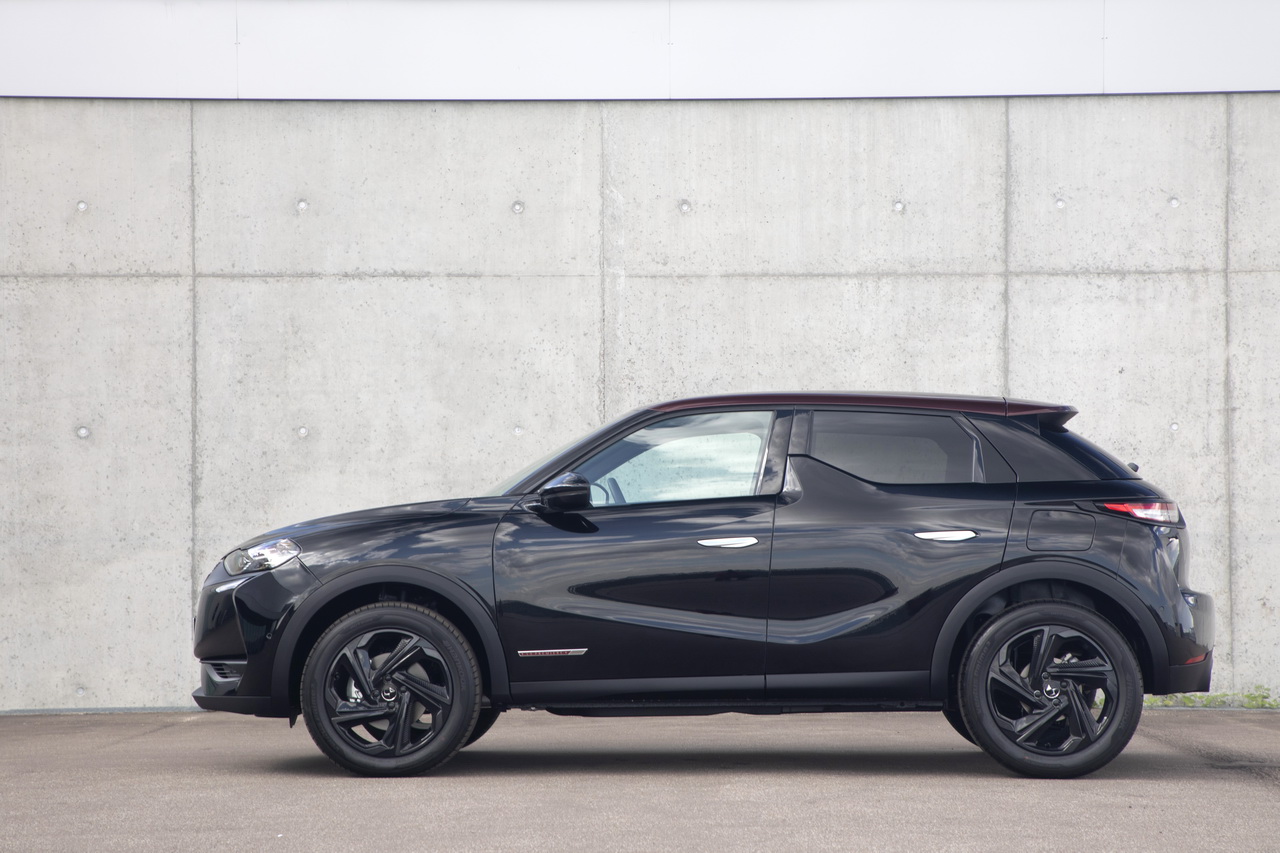 DS3 Crossback La Première : découvrez la série spéciale en vidéo ...