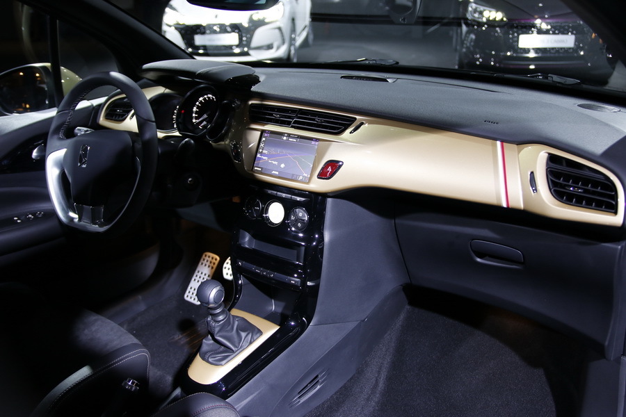 Nouvelle DS3 (2016). La version DS3 Performance dans le détail ...