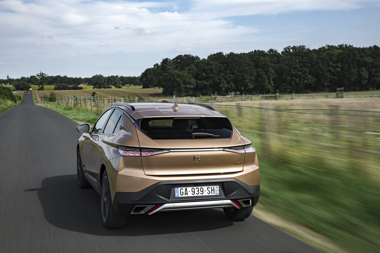 Essai DS 4 E-Tense 225 : les consommations réelles de la DS4 hybride ...