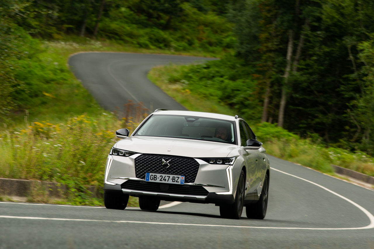 Essai DS4 hybride (2021) : l'ambitieuse française