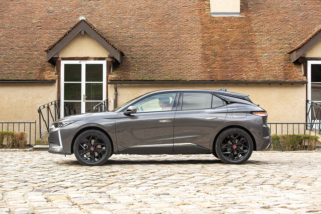 Nouvelle DS4 (2021). Gamme, prix, moteurs et équipements