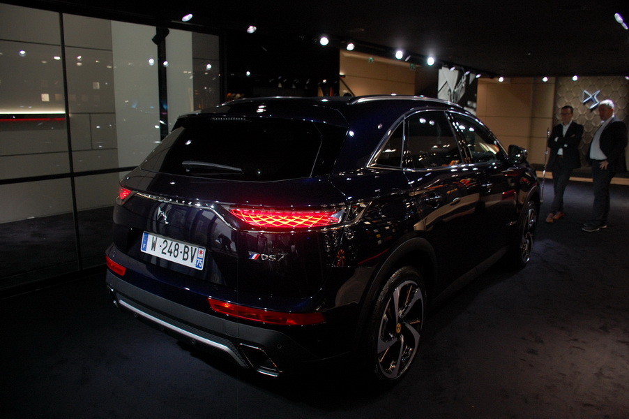 Diaporama et photos - DS7 Crossback Présidentiel. Petits secrets et ...