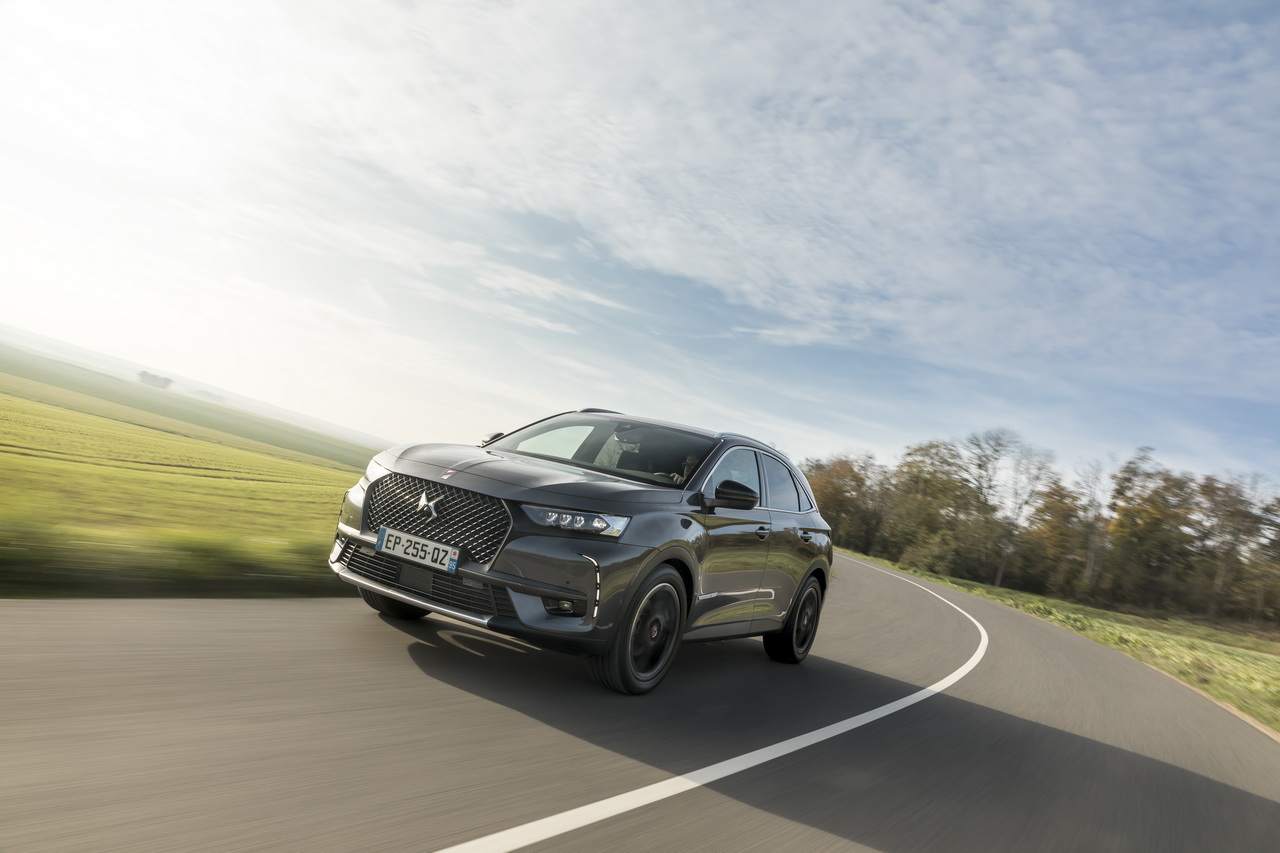 En images. DS7 Crossback Performance Line, la version Sport de la DS7 ...
