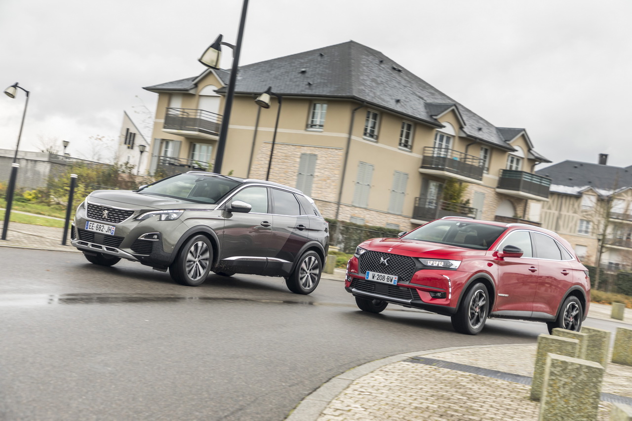 Photo 11 - DS7 Crossback Performance Line + vs Peugeot 3008 GT - Essai ...