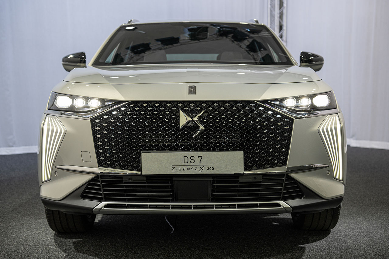 Photo 19 - DS7 restylé (septembre 2022) - Le calendrier secret des ...