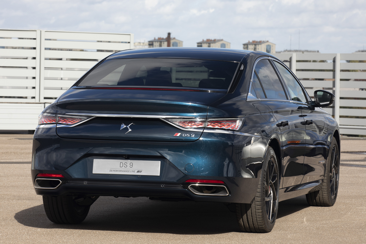 Photo 27 - DS9 Performance Line midnight blue - La DS9 face à la ...