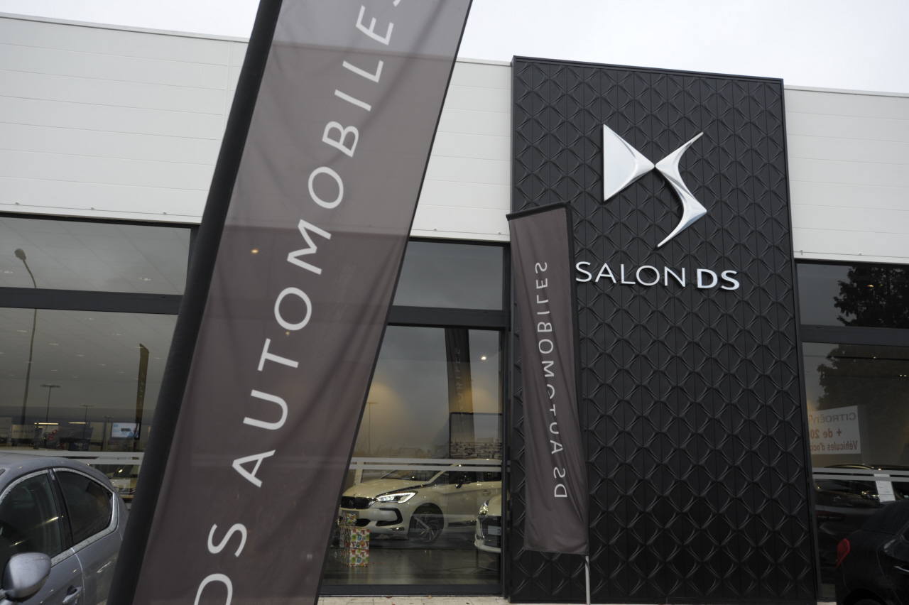 Diaporama et photos - DS ne veut plus que des créations de DS stores | L'Argus