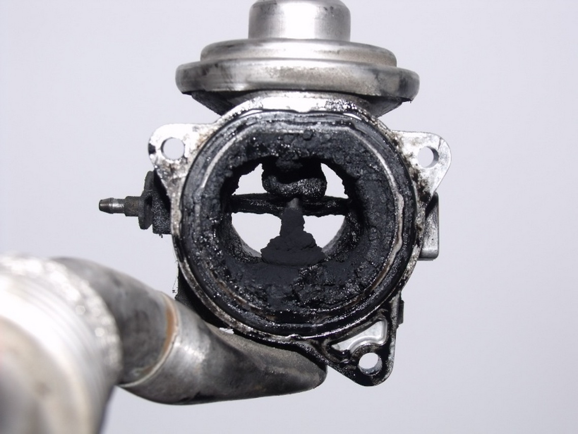 Photo 5 - vanne egr encrassement - Dieselgate : une action collective européenne lancée contre ...