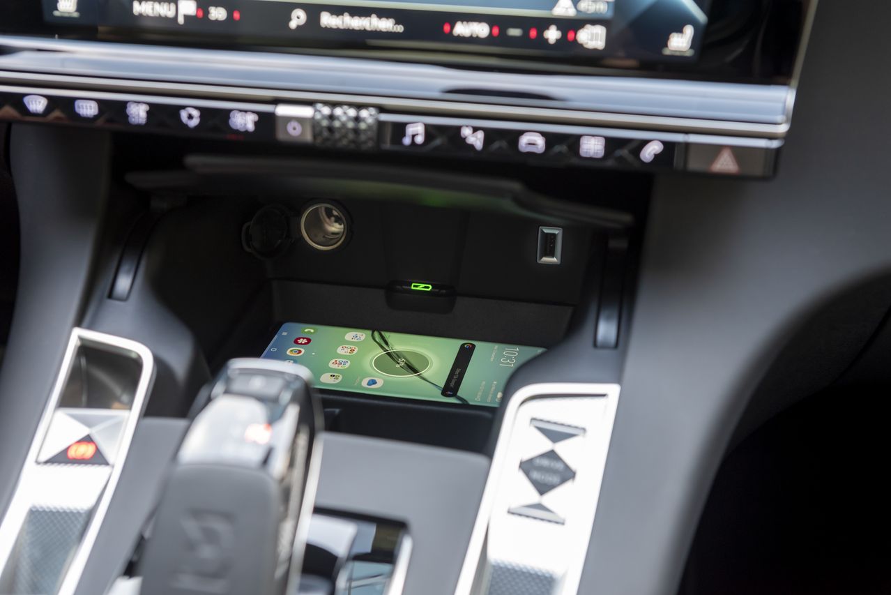 Prix, équipements et options DS7 Crossback E-Tense 4x4