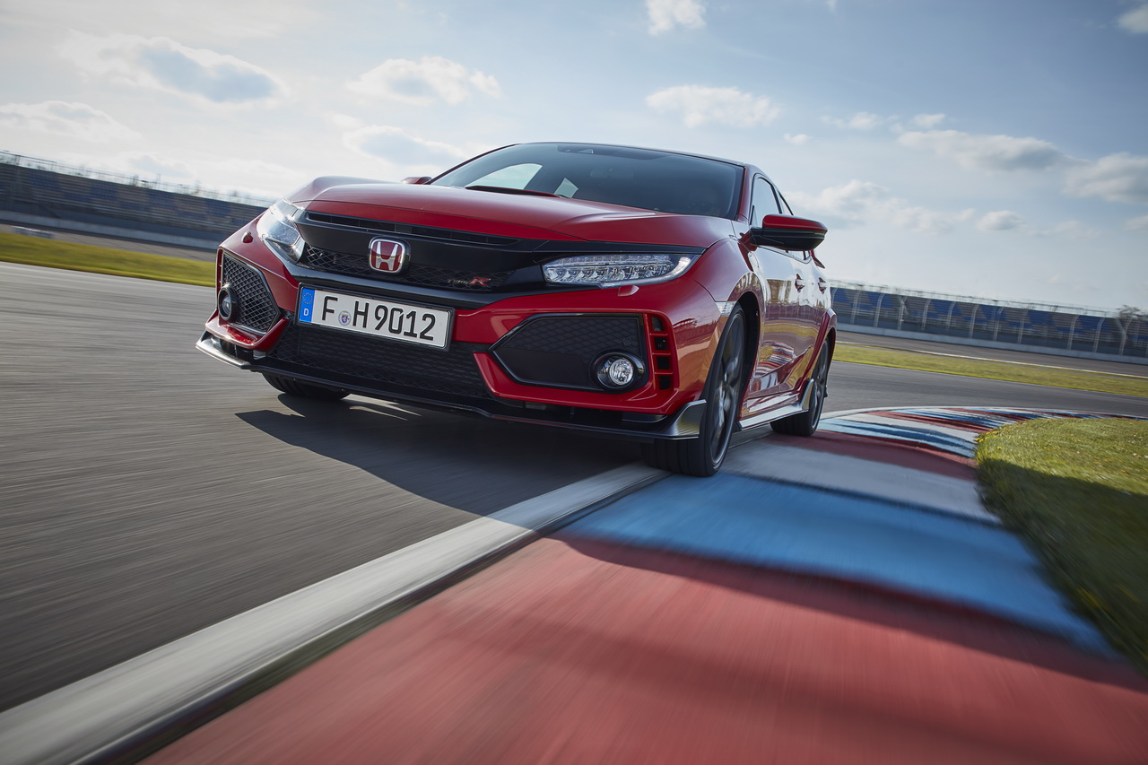 Photo 12 - Honda Civic Type R rouge circuit 2019 - Les gagnants du ...