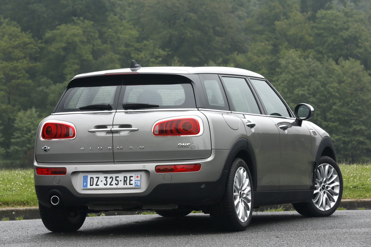 Photo 3 - 3/4 arrière mini clubman one D statique - Mini Clubman One D ...