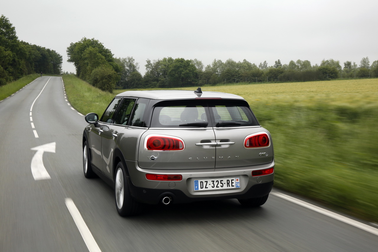 Photo 17 - 3/4 arriere mini clubman one D - Mini Clubman One D : week ...