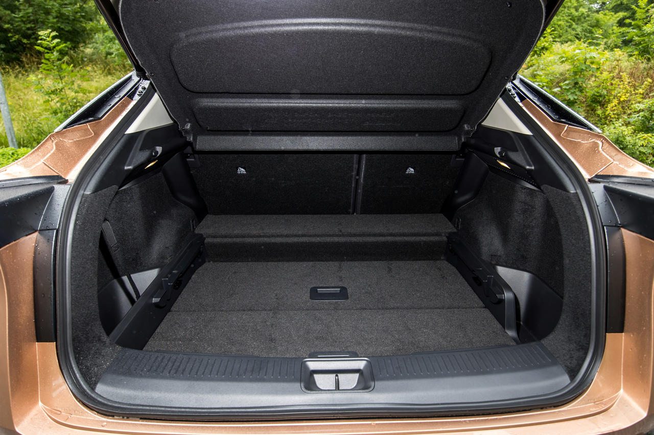 Essai Nissan Ariya (2022). Notre avis sur le nouveau SUV électrique ...