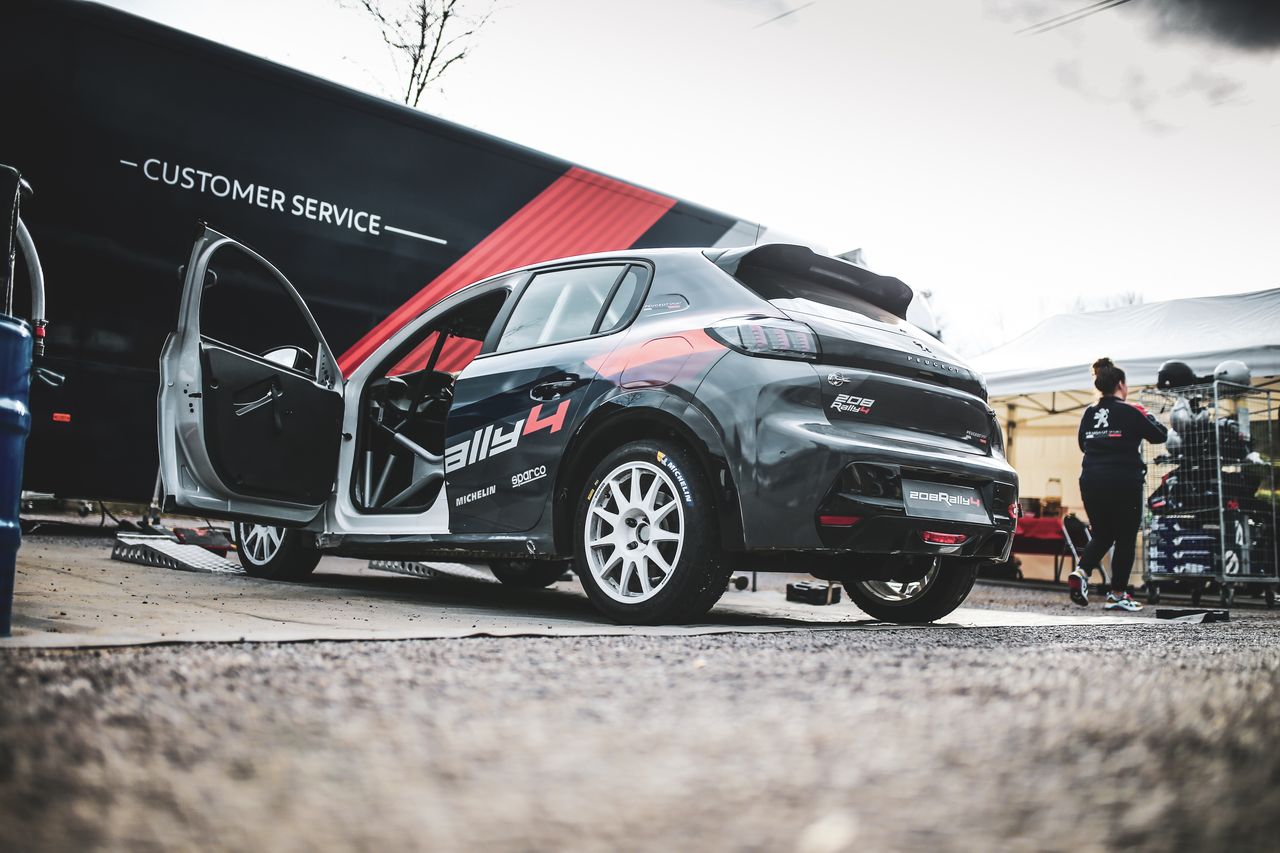 Essai course : L'argus au volant de la Peugeot 208 Rally 4