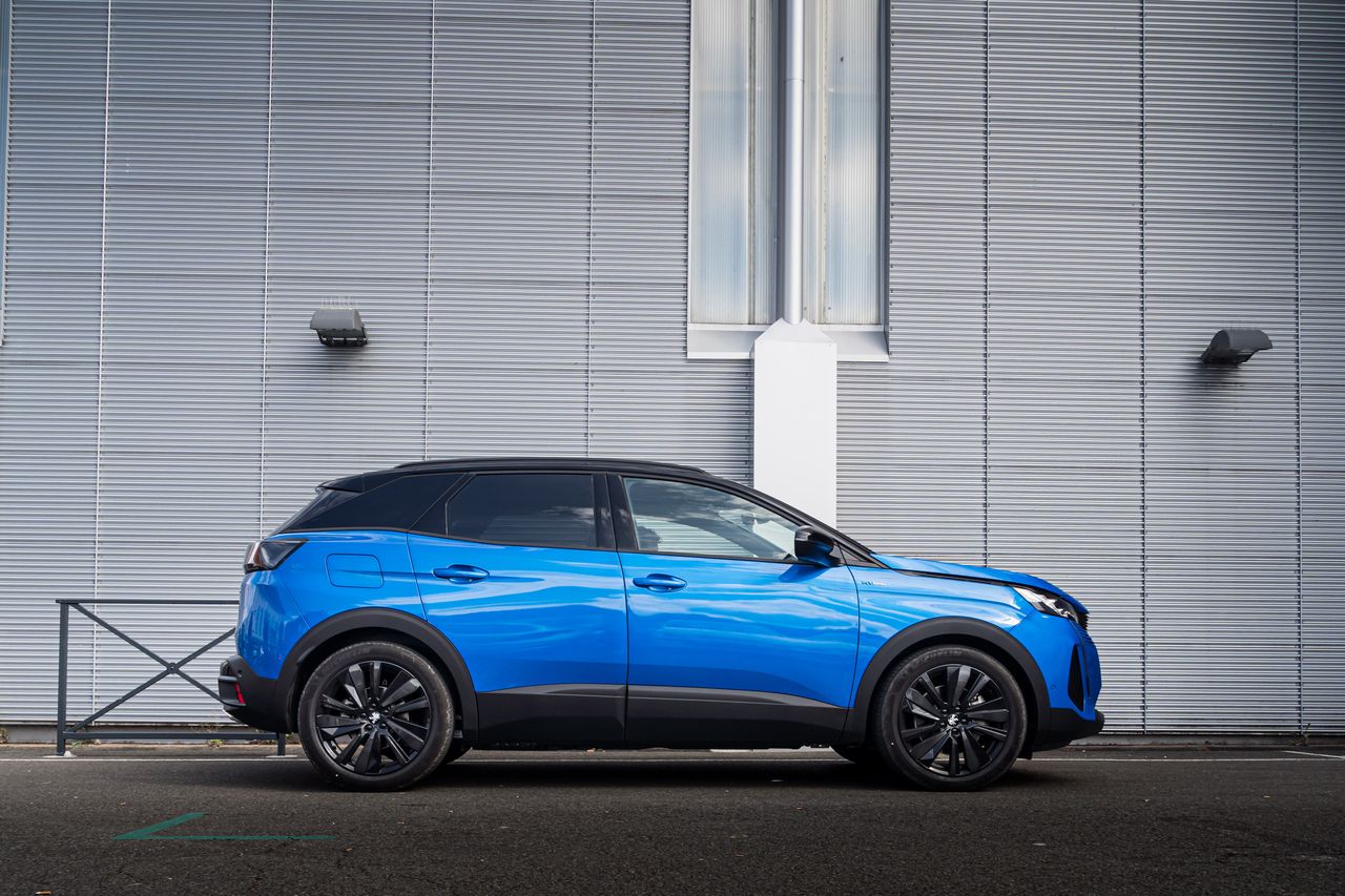 Photo 4 - peugeot 3008 restylé profil - Nouveau Peugeot 3008 (2023 ...