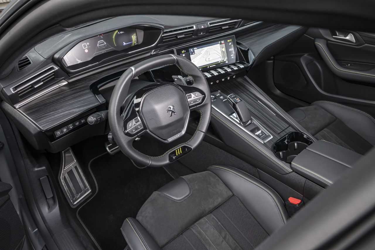 Photo 20 - Interieur 508 PSE - Essai comparatif : la Peugeot 508 PSE SW ...