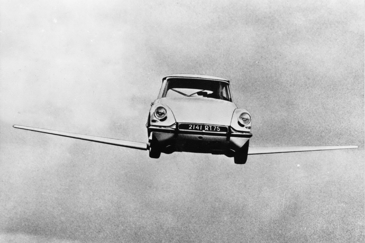 Photo 6 - citroen ds volante film fantomas - Anniversaire. Il y a 65 ...