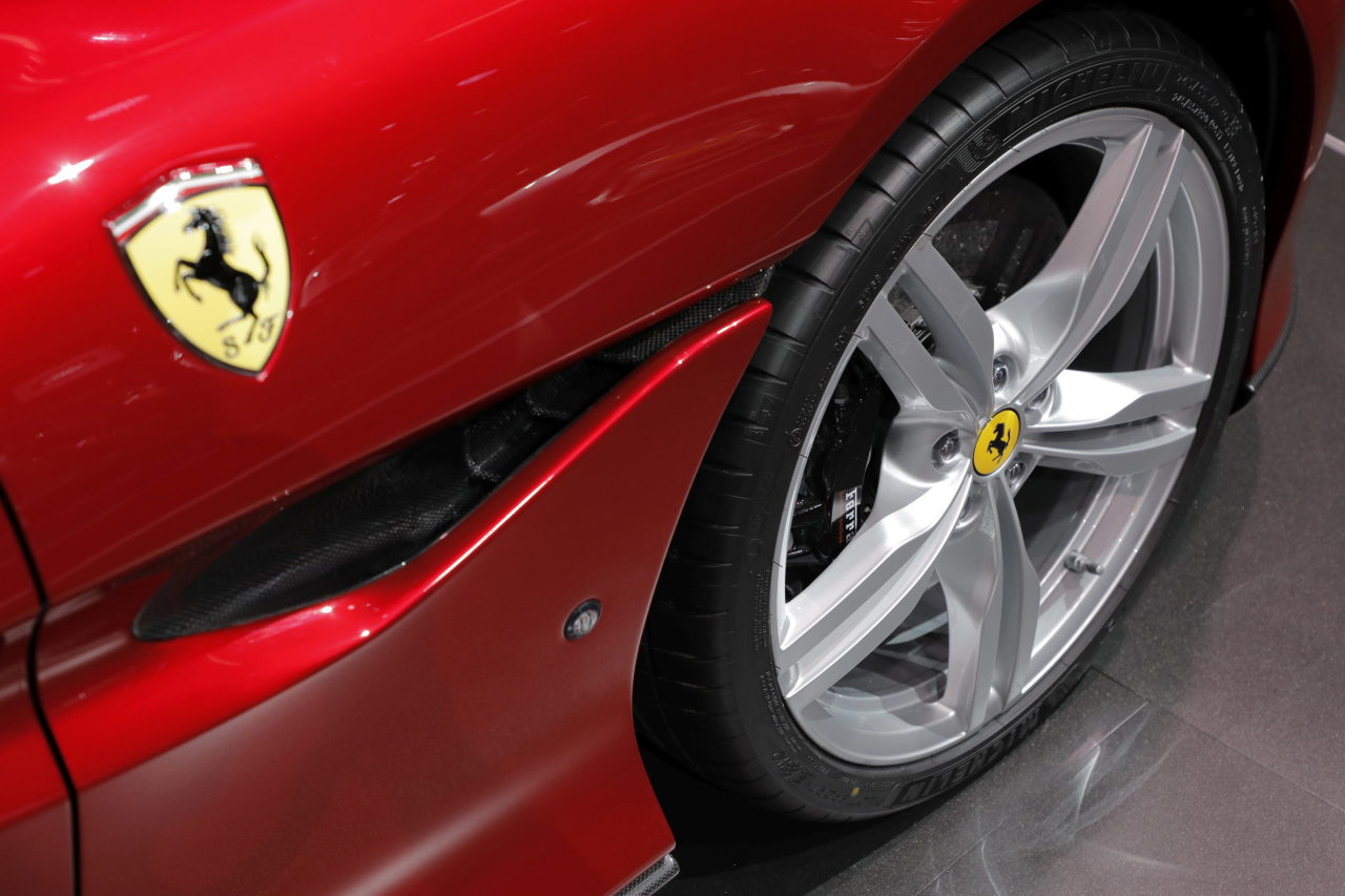 Diaporama et photos - Des contrefaçons de Ferrari et de Lamborghini ...