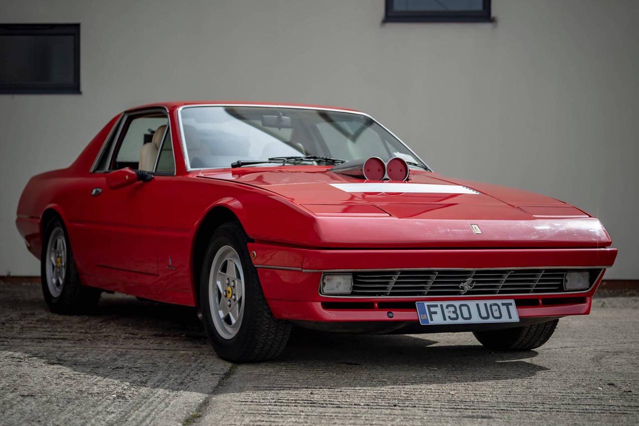 Une Ferrari 412 pick-up à V8 Chevrolet à vendre aux enchères